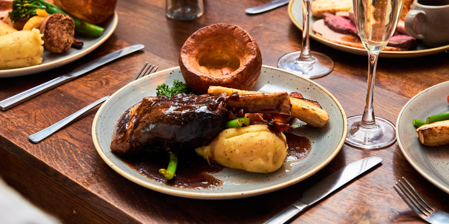 Sunday Roast Near You | Pubsmiths Pub Sunday Roast
