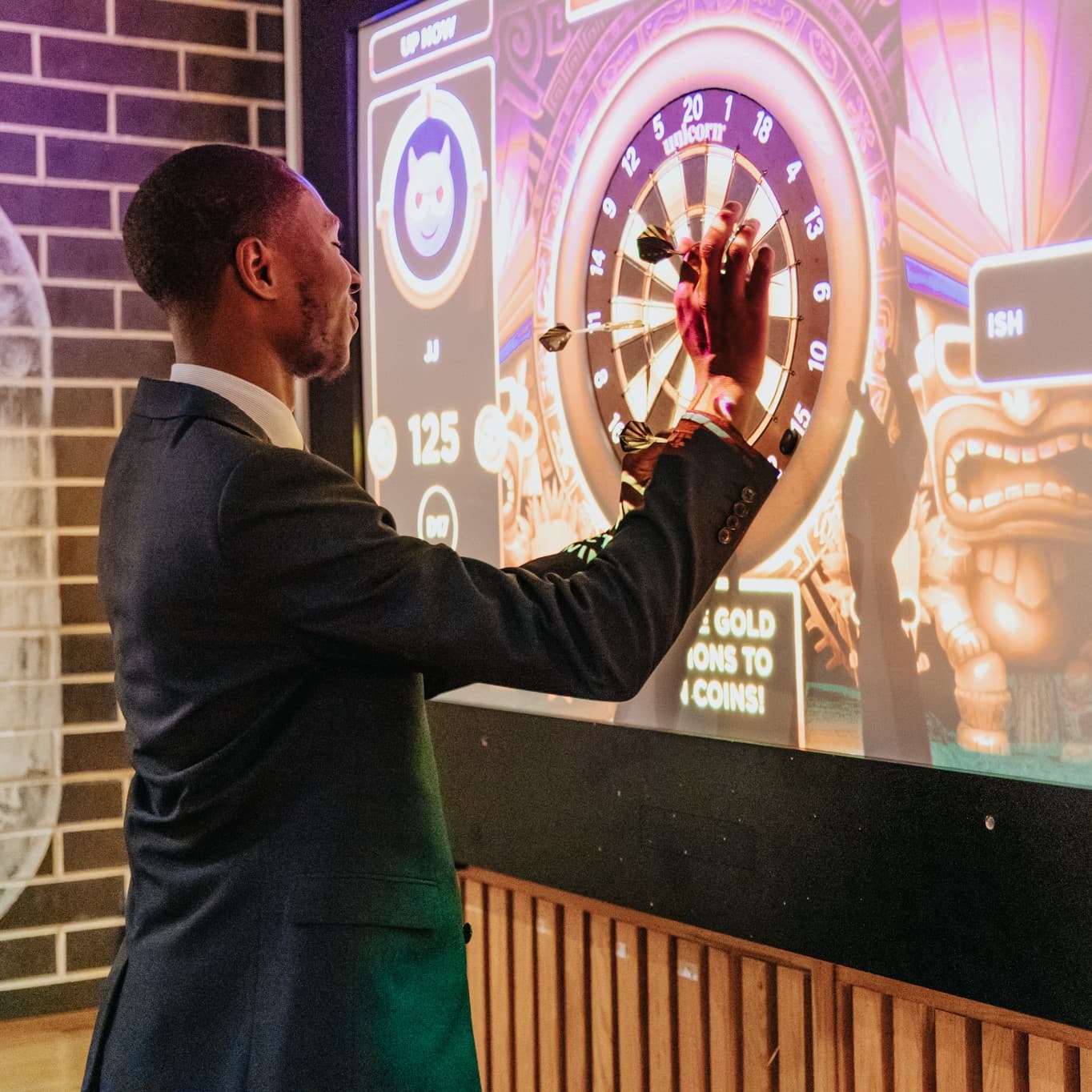 Digital Darts in London | Sports Bar & Grill