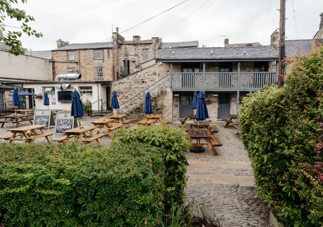 Book Accommodation at The Snooty Fox Kirkby - Kirkby Lonsdale Hotels